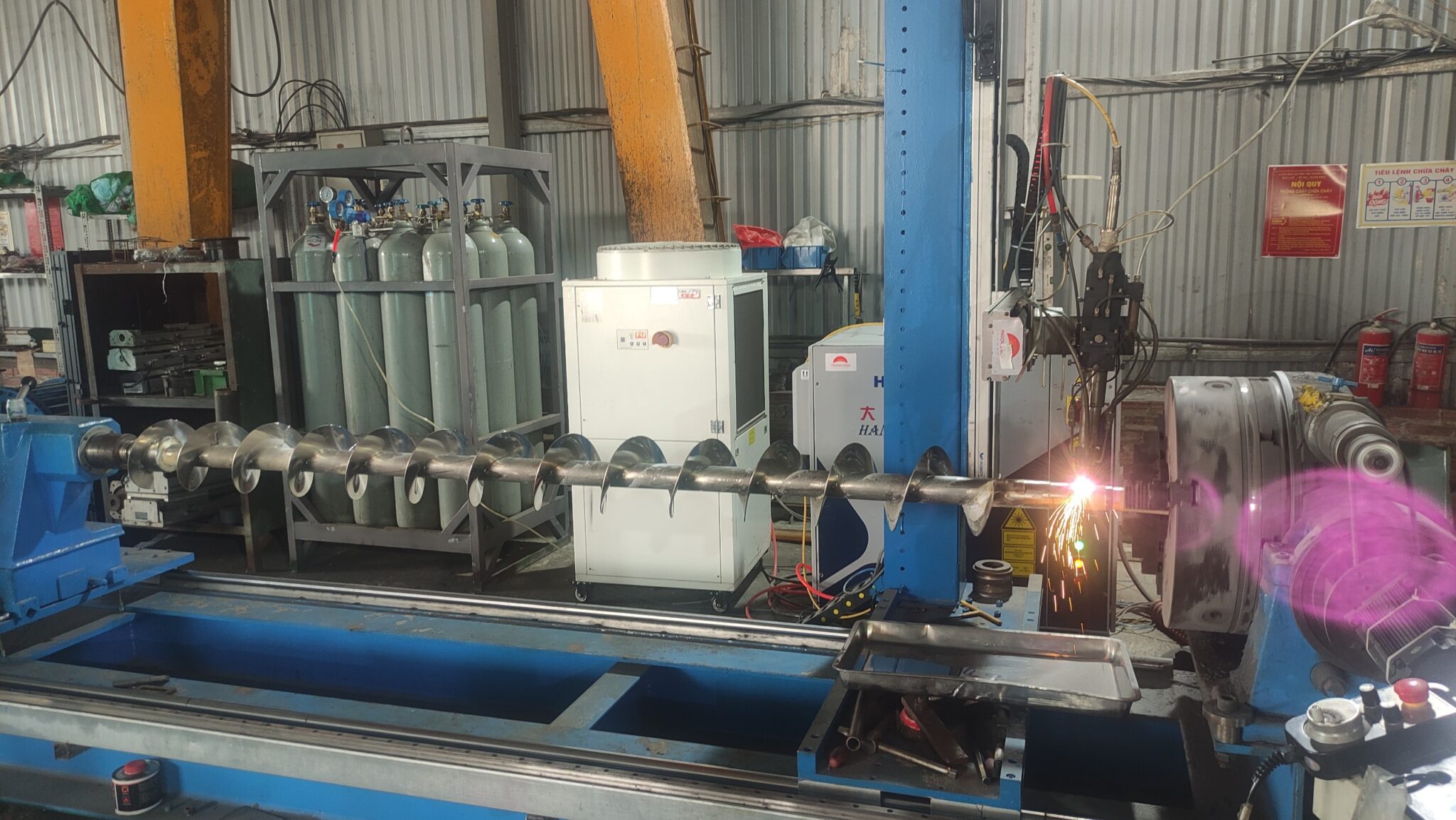 Pictures of Laser Cladding Process (Part 5) - Laser Cladding