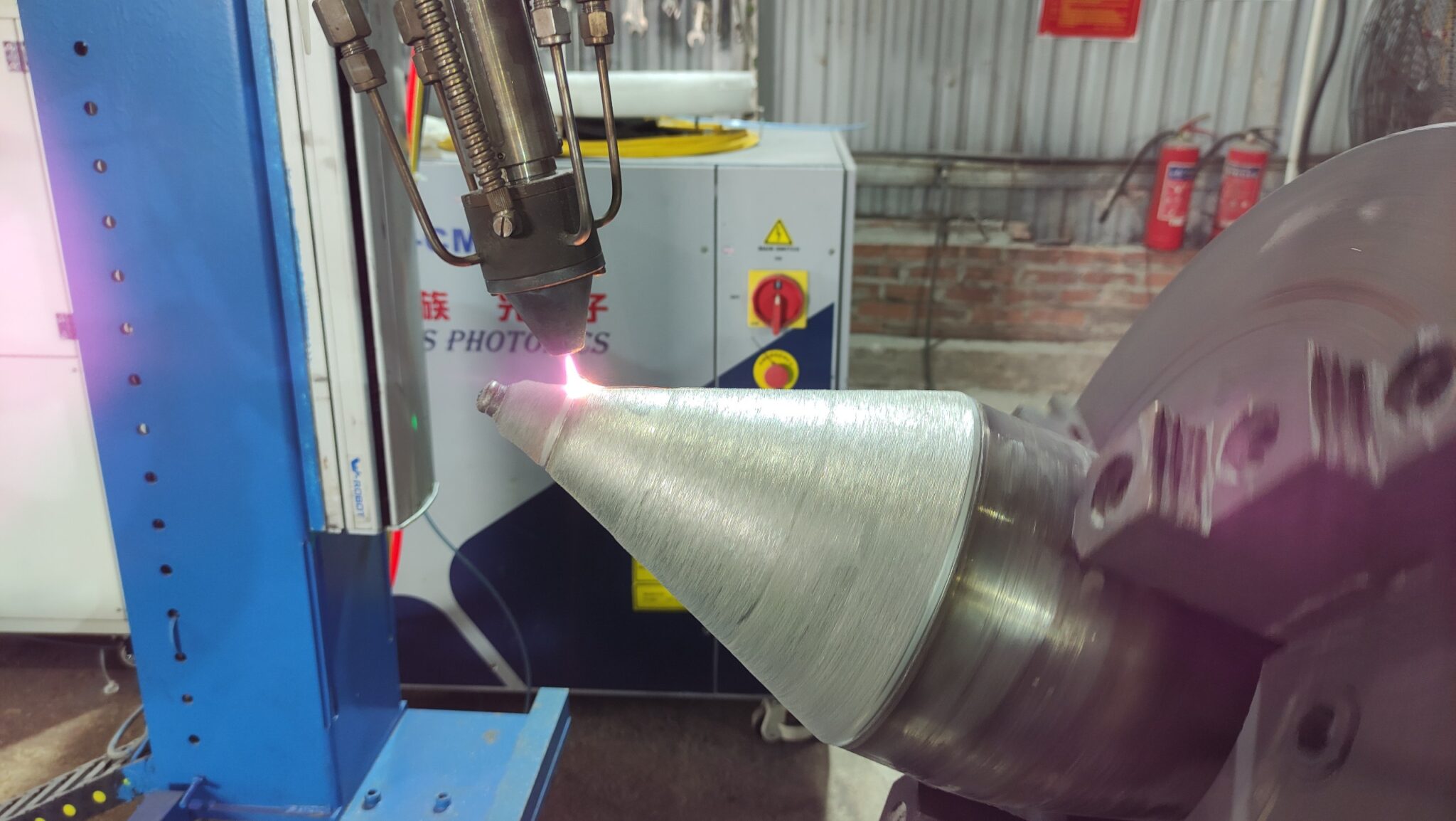 Pictures of Laser Cladding Process (Part 4) - Laser Cladding